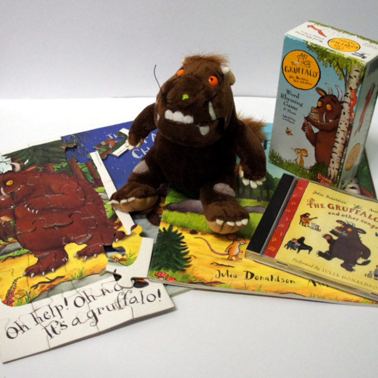 The Gruffalo Story Set (including books, cd, jigsaw, soft toy & word ...